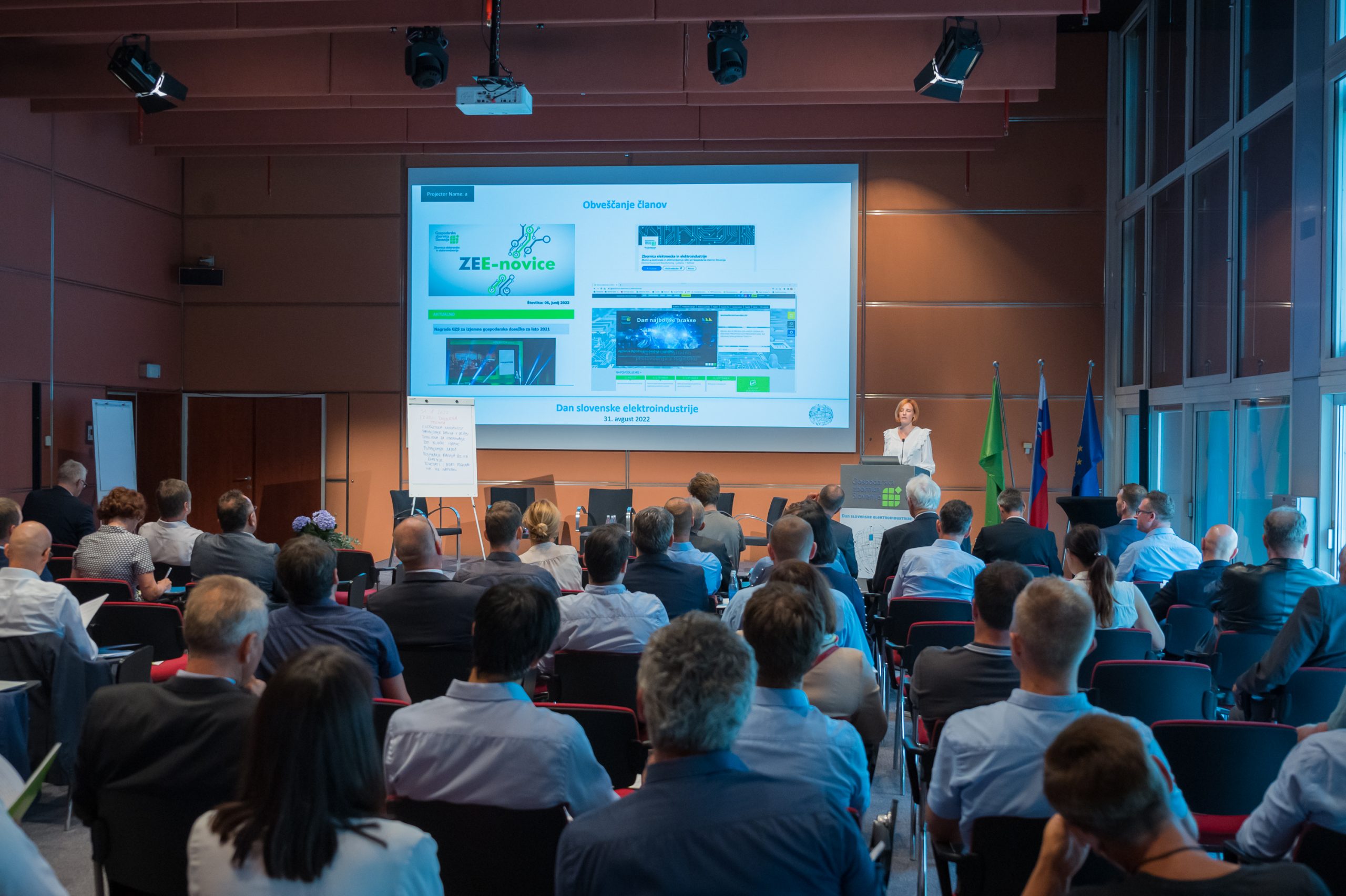 Slovenska elektroindustrija v luči zelenega in digitalnega prehoda ...